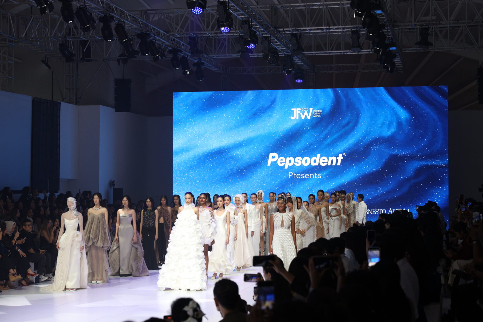 Pepsodent brings the power of a smile to Jakarta Fashion Week with ...